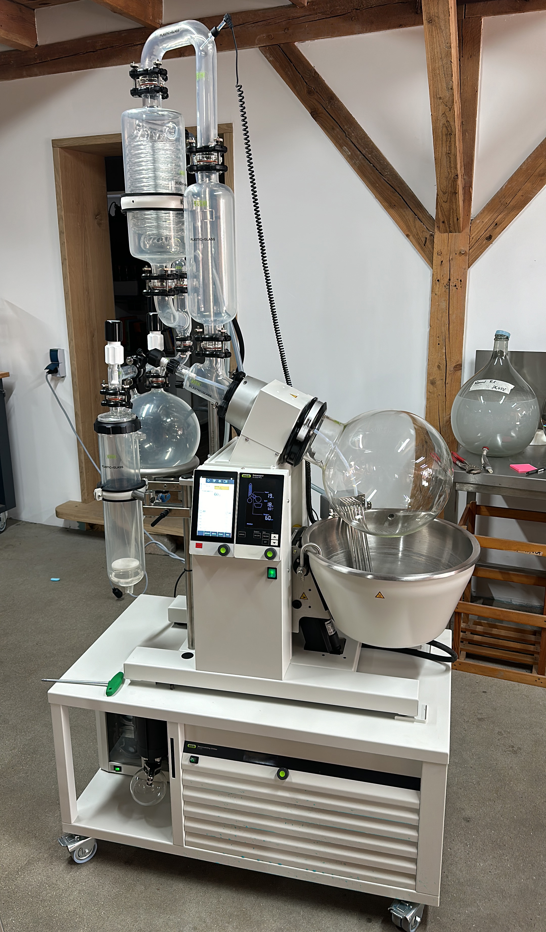 labstuff.eu - New Buchi R-220 Pro Extract in high-end version with ...