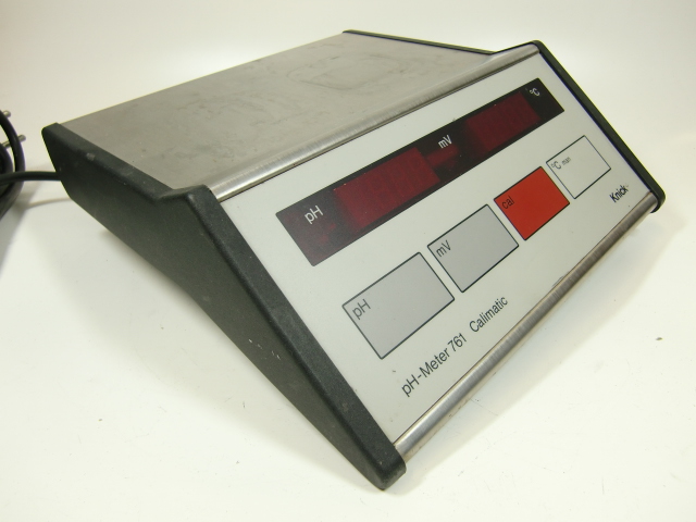 labstuff.eu - Knick 761 pH meter Calimatic labstuff.eu - Knick 761 pH meter Calimatic