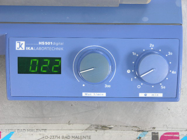 labstuff.eu - IKA HS501 laboratory Shaker with Attachment for fixing clips