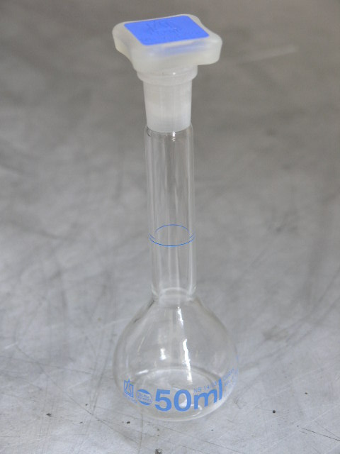 labstuff.eu - Volumetric Flask 50ml Blaubrand
