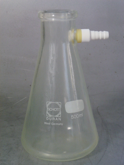 labstuff.eu - Schott Duran filtration flask 500ml plastic coated