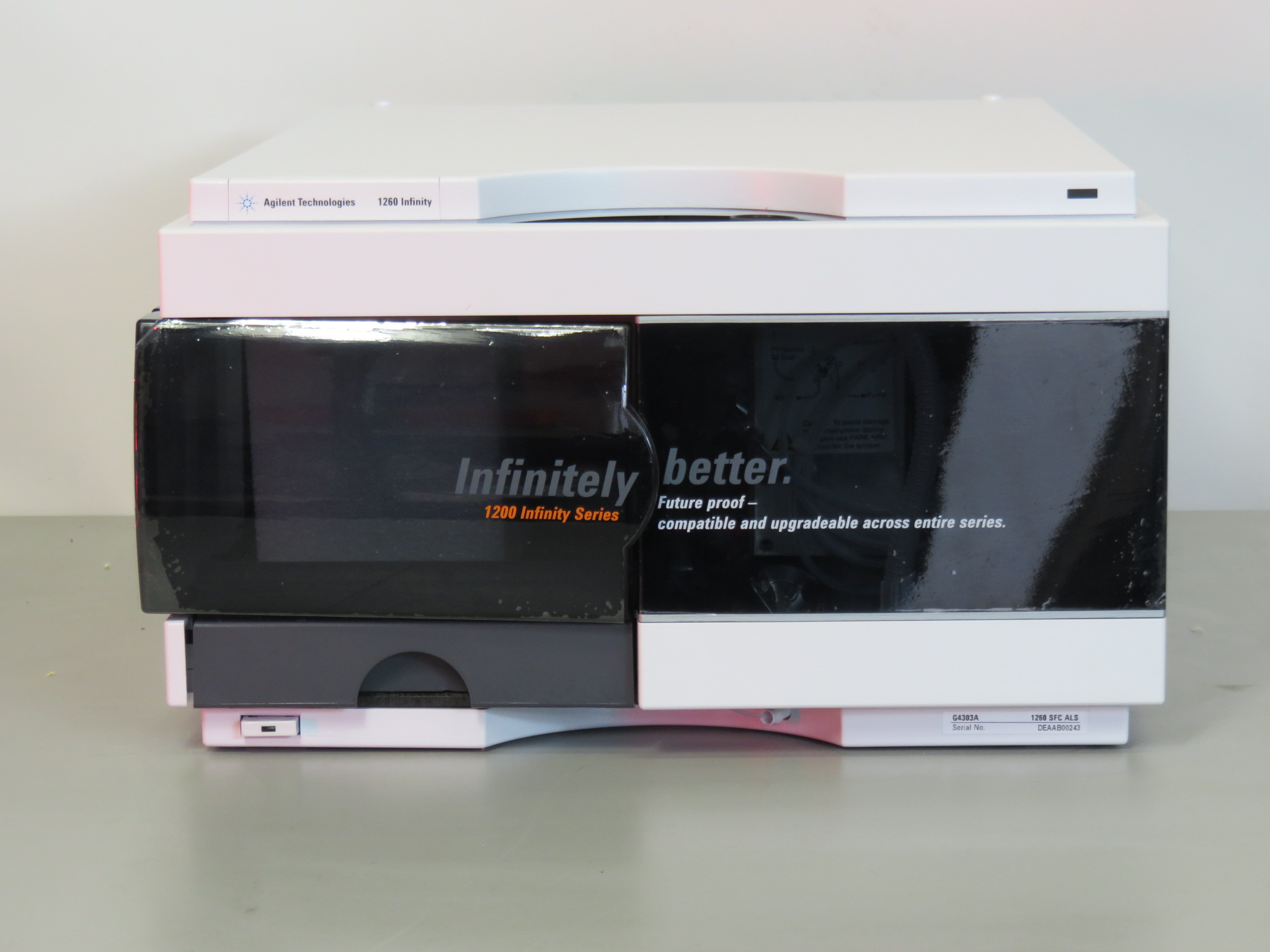 labstuff.eu - Agilent 1260 Infinity SFC Autosampler G4303-6400