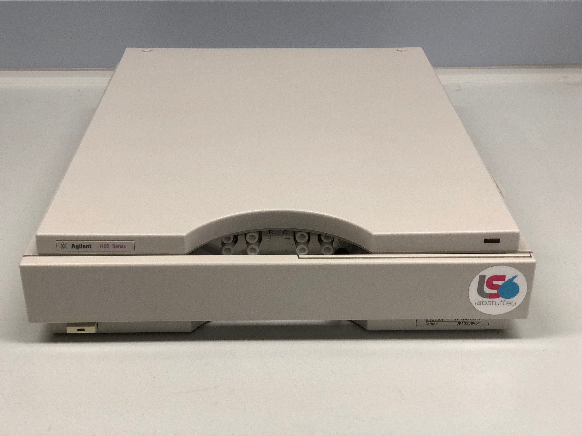 labstuff.eu - Agilent 1100 G1379A Degasser