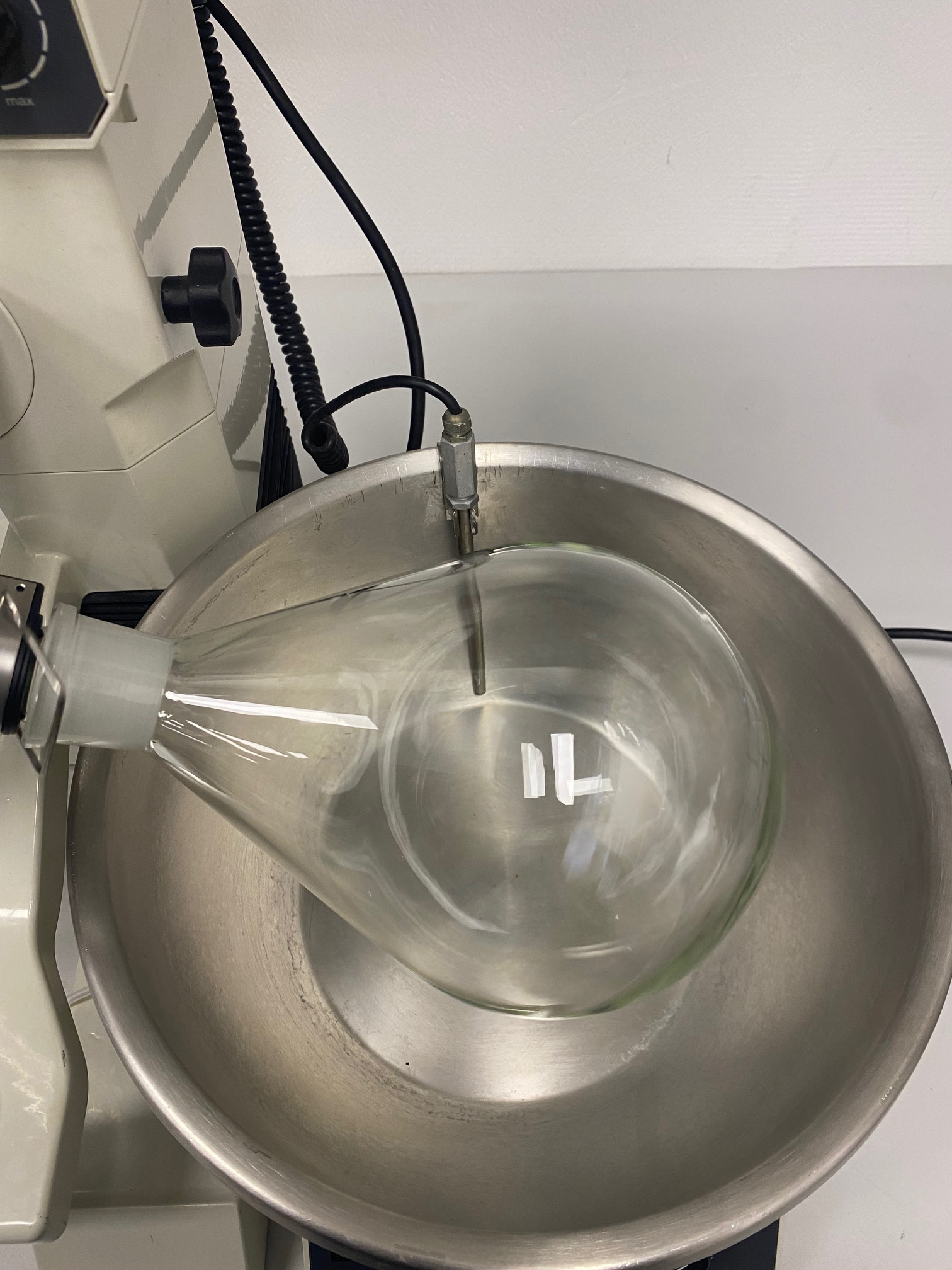 labstuff.eu - Buchi R-124 Rotavap with B-480 Waterbath and Vertical ...