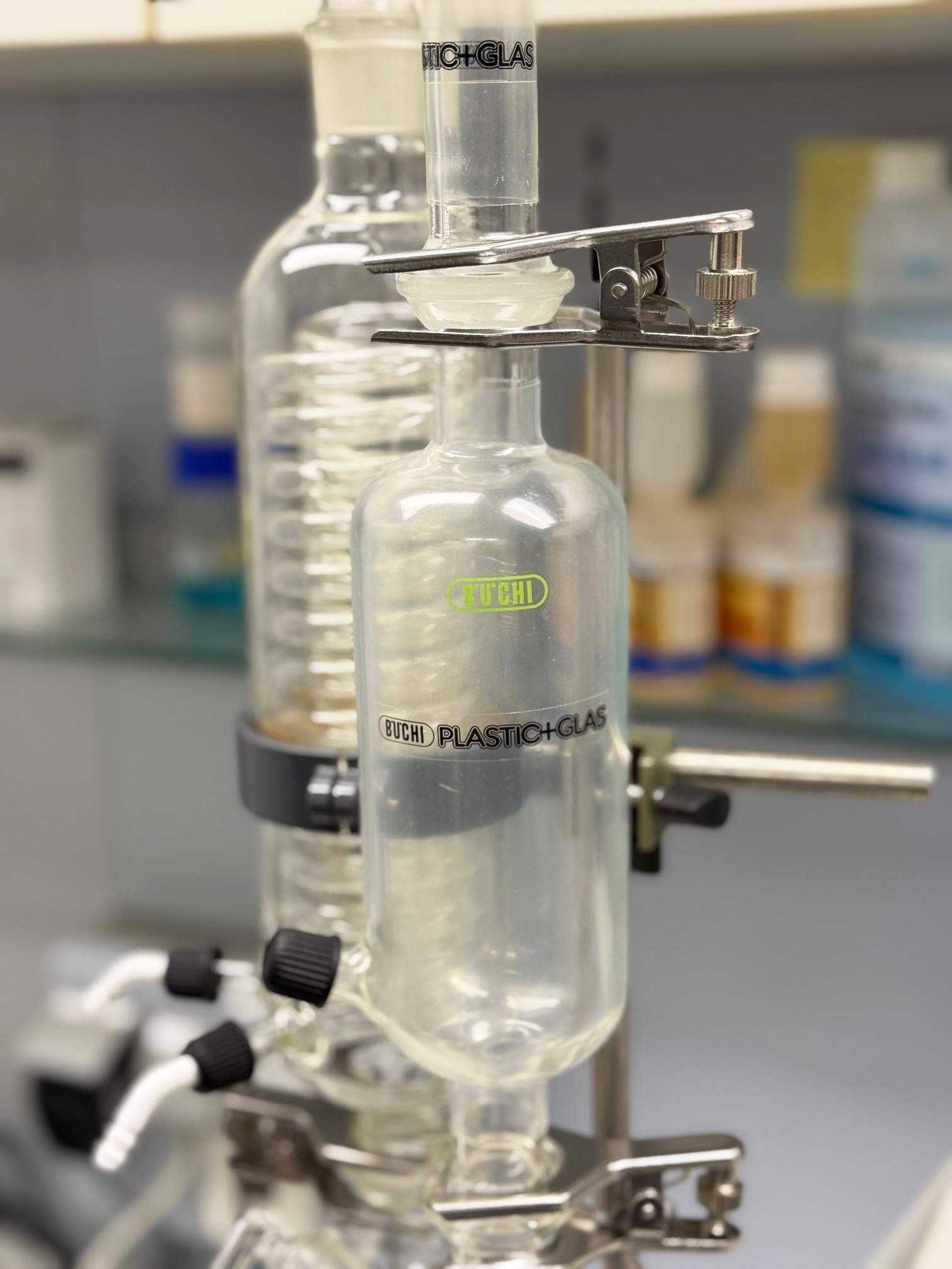 labstuff.eu - Büchi R-300 rotary evaporator with expansion glass set E