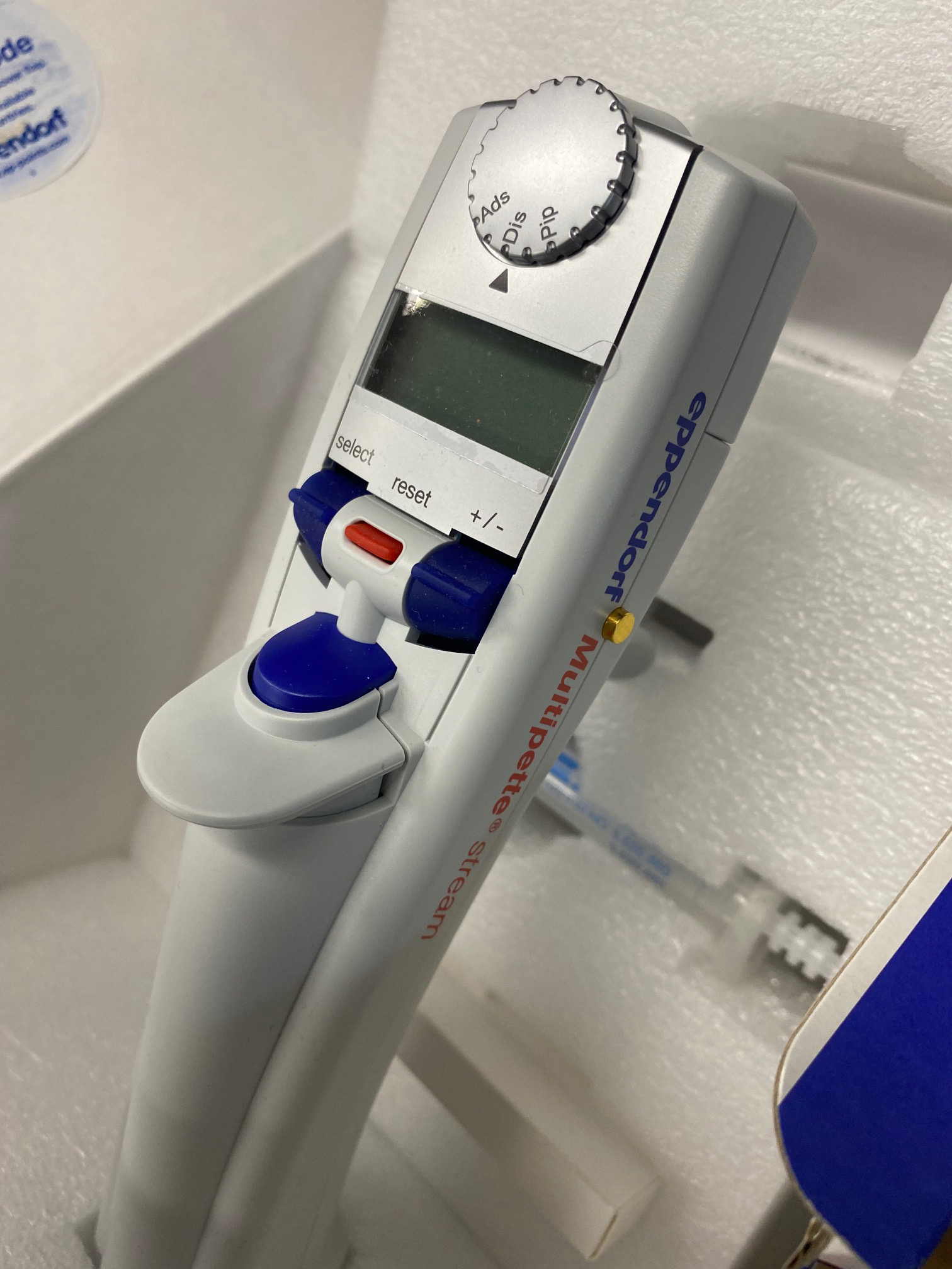 labstuff.eu - Eppendorf Multipette Stream labstuff.eu - Eppendorf Multipette Stream