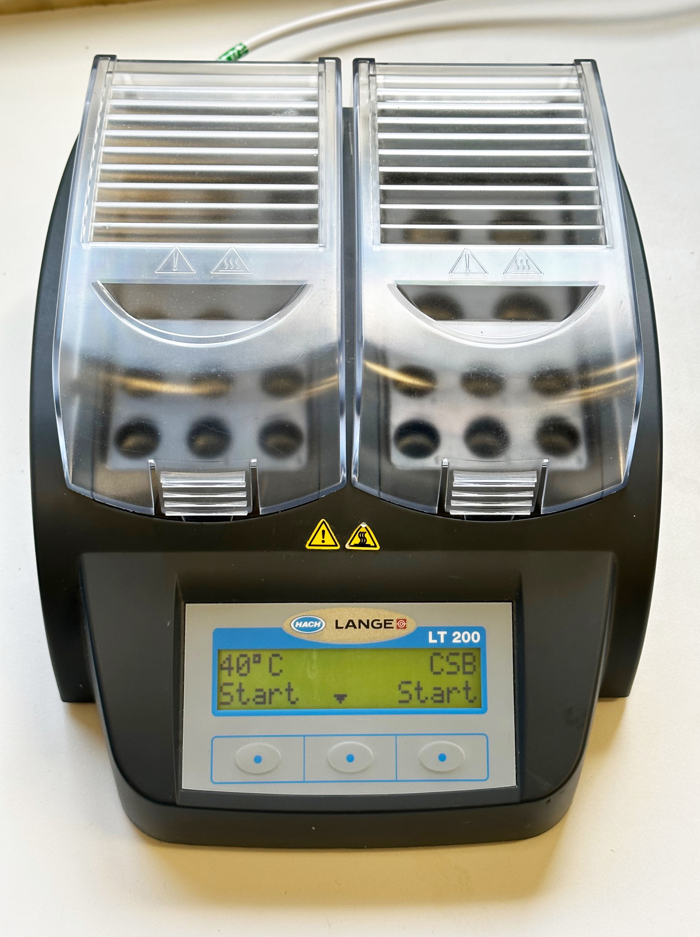 labstuff.eu - Hach LT200 Cuvette Thermostat, for 21x 13mm and 4x20mm ...