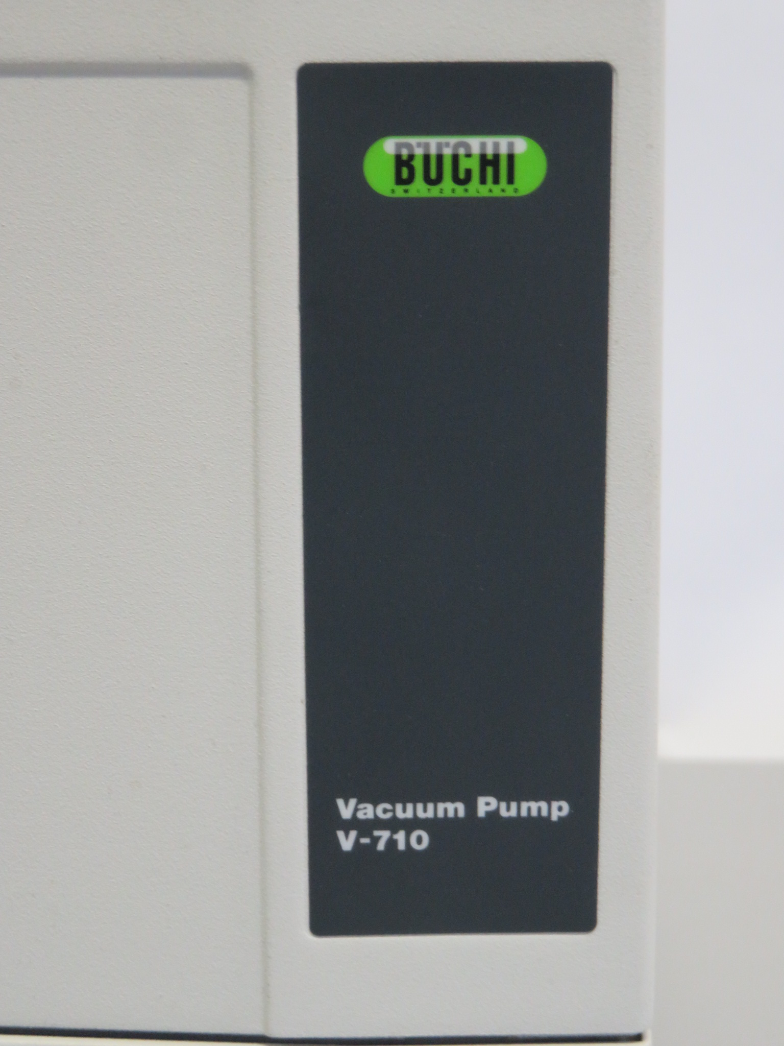 labstuff.eu - Buchi V-710 Professional Vacuumsystem with V-855 ...
