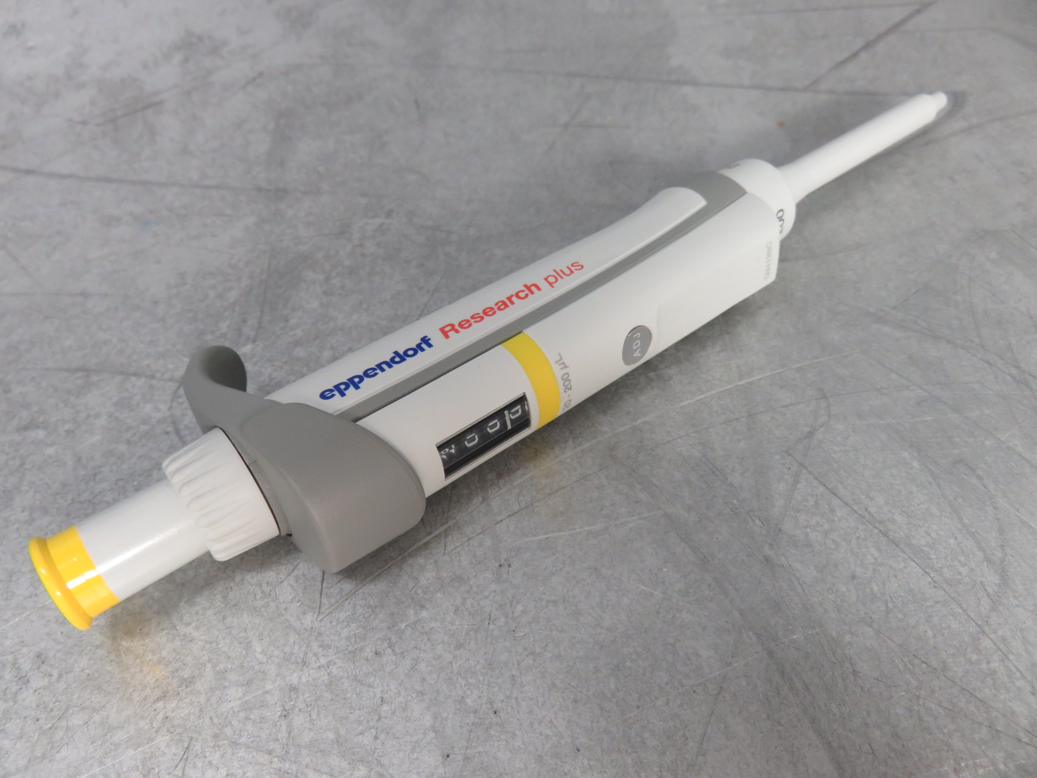 labstuff.eu - Eppendorf Research plus Pipette 20 - 200µl - Neu