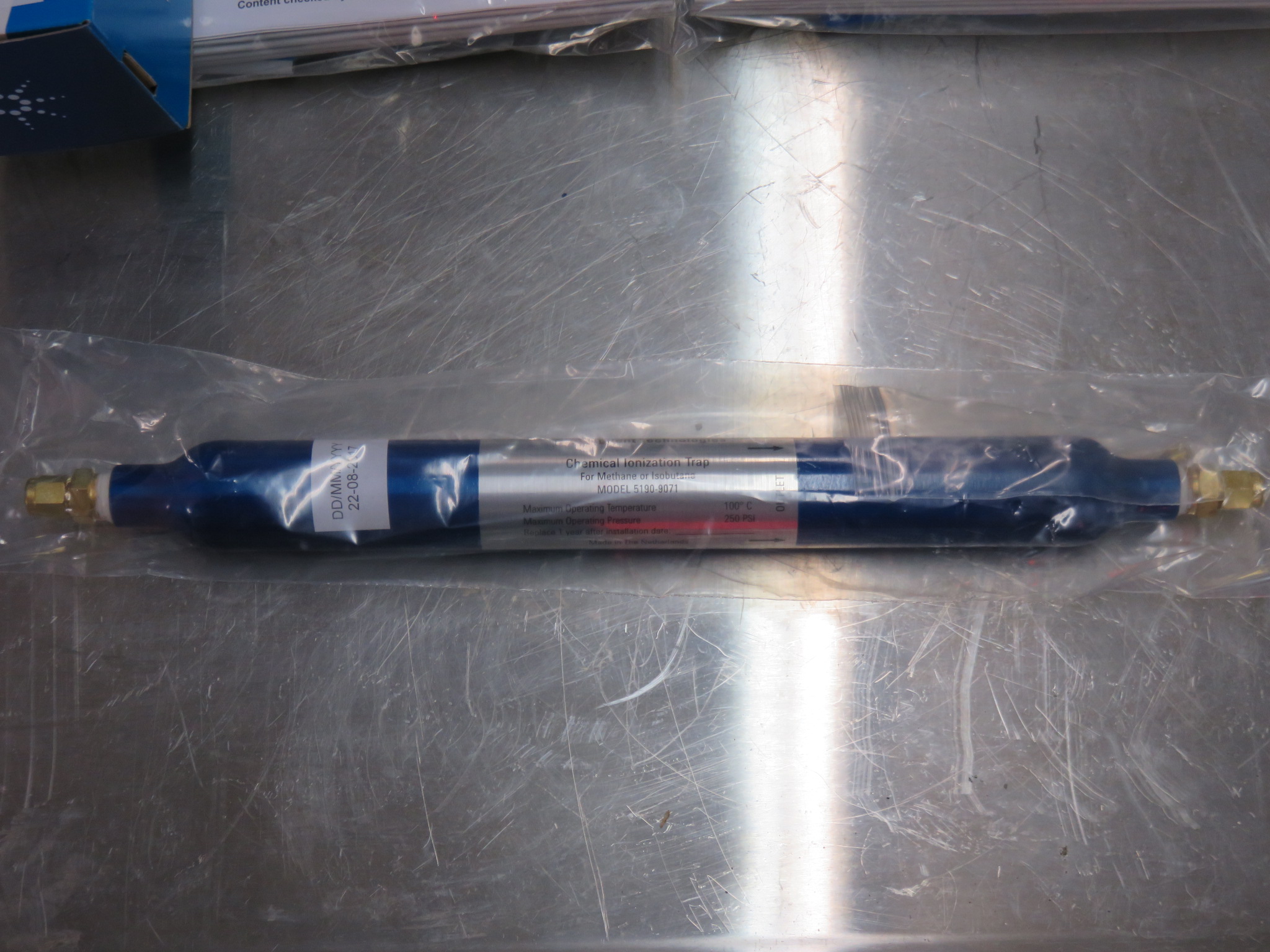 labstuff.eu - Agilent 5190-9071 Chemical ionization gas purifier for ...