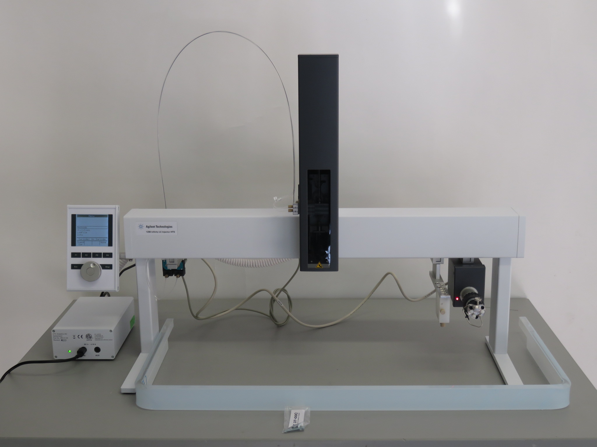 labstuff.eu - Agilent 1290 Infinity LC Injector HTS G4277A