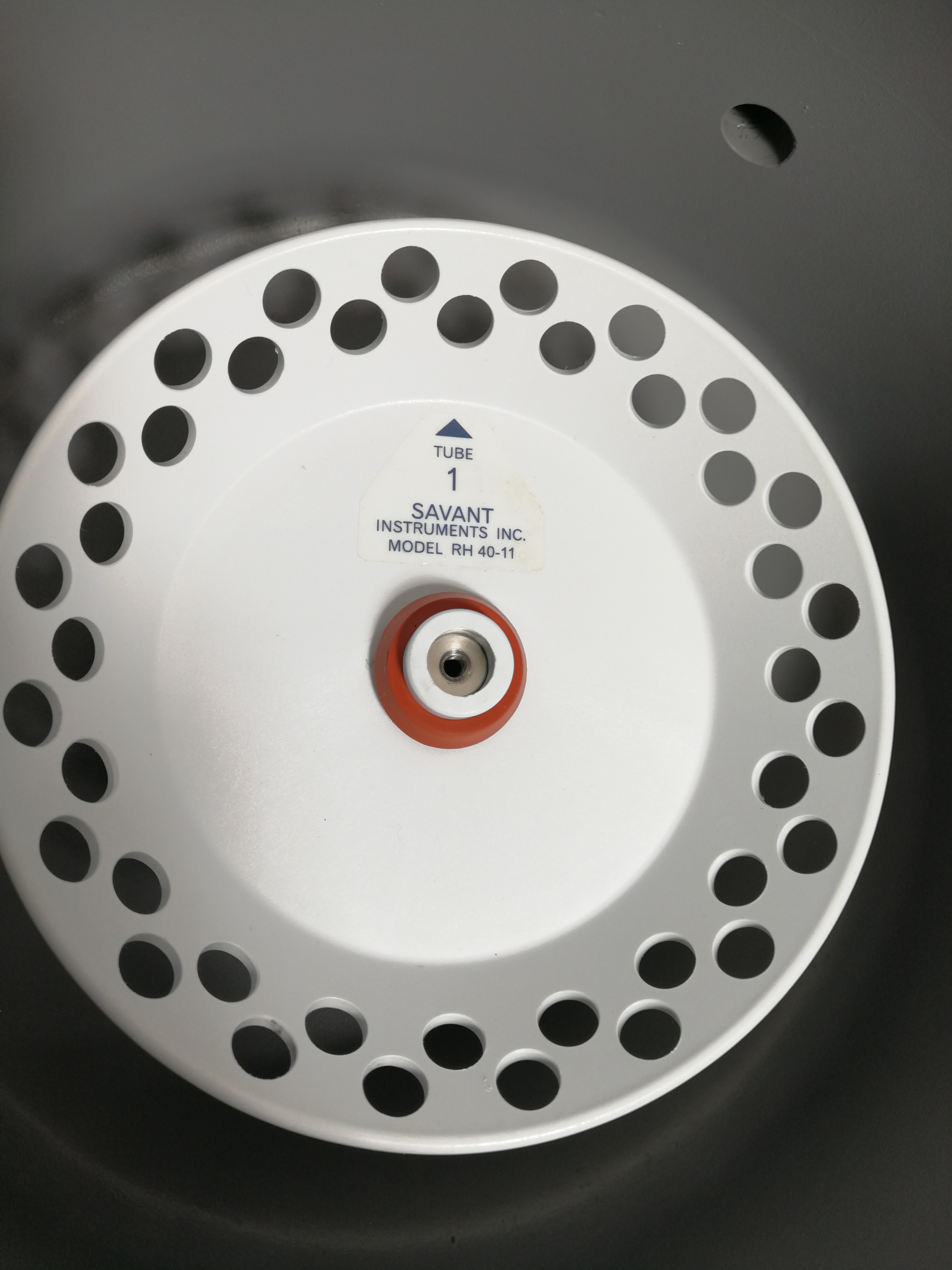 labstuff.eu - Thermo Savant SpeedVac SPD111V-230 with rotor RH 40-11 ...