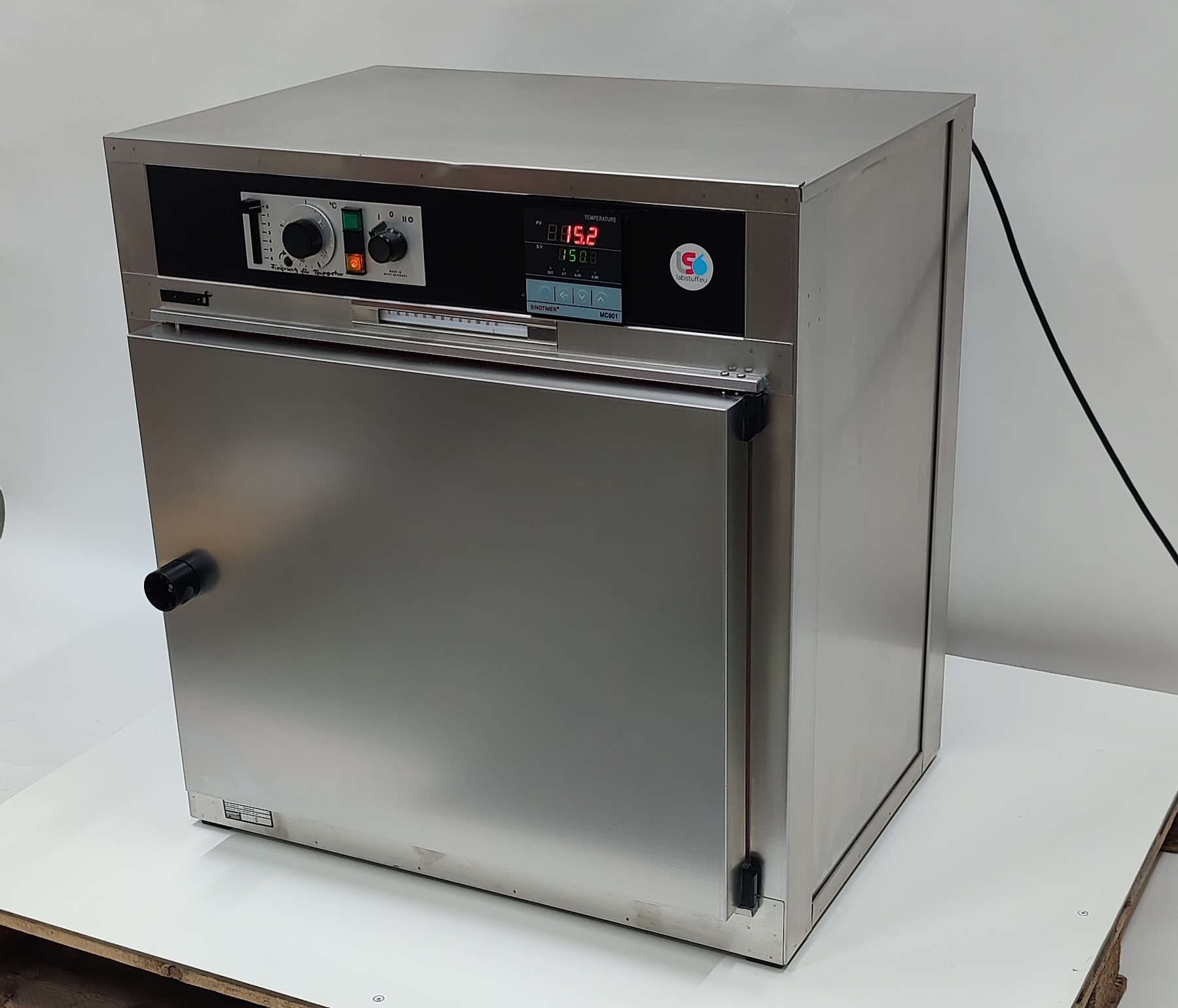 labstuff.eu - Memmert U40