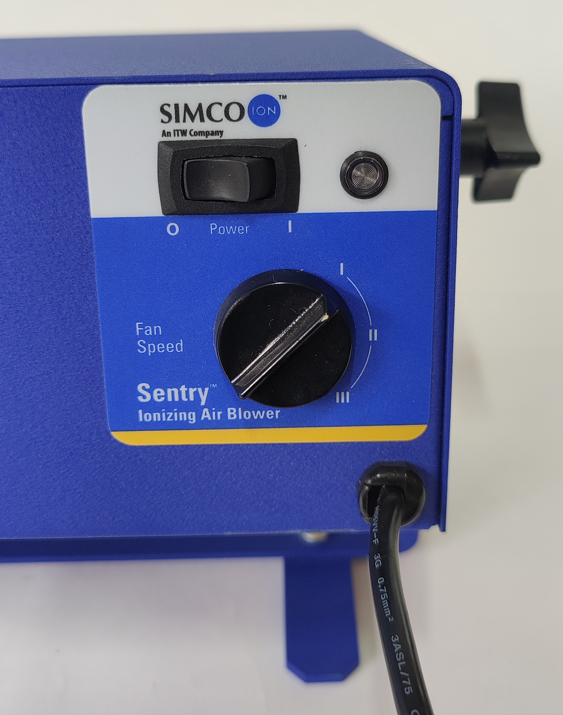 labstuff.eu - Simco-Ion Sentry Static Eliminator