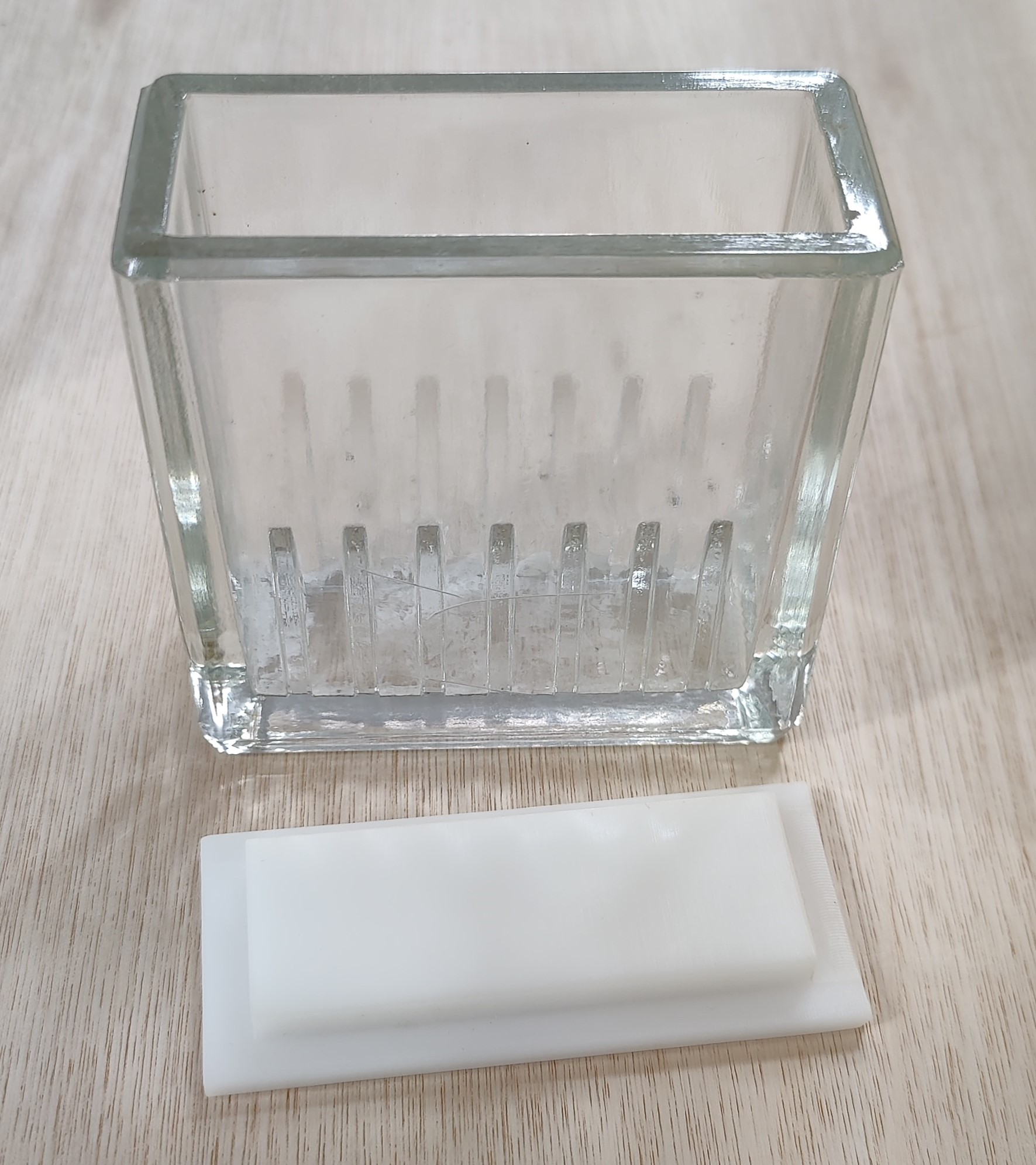 labstuff.eu - Hellendahl Staining Trough