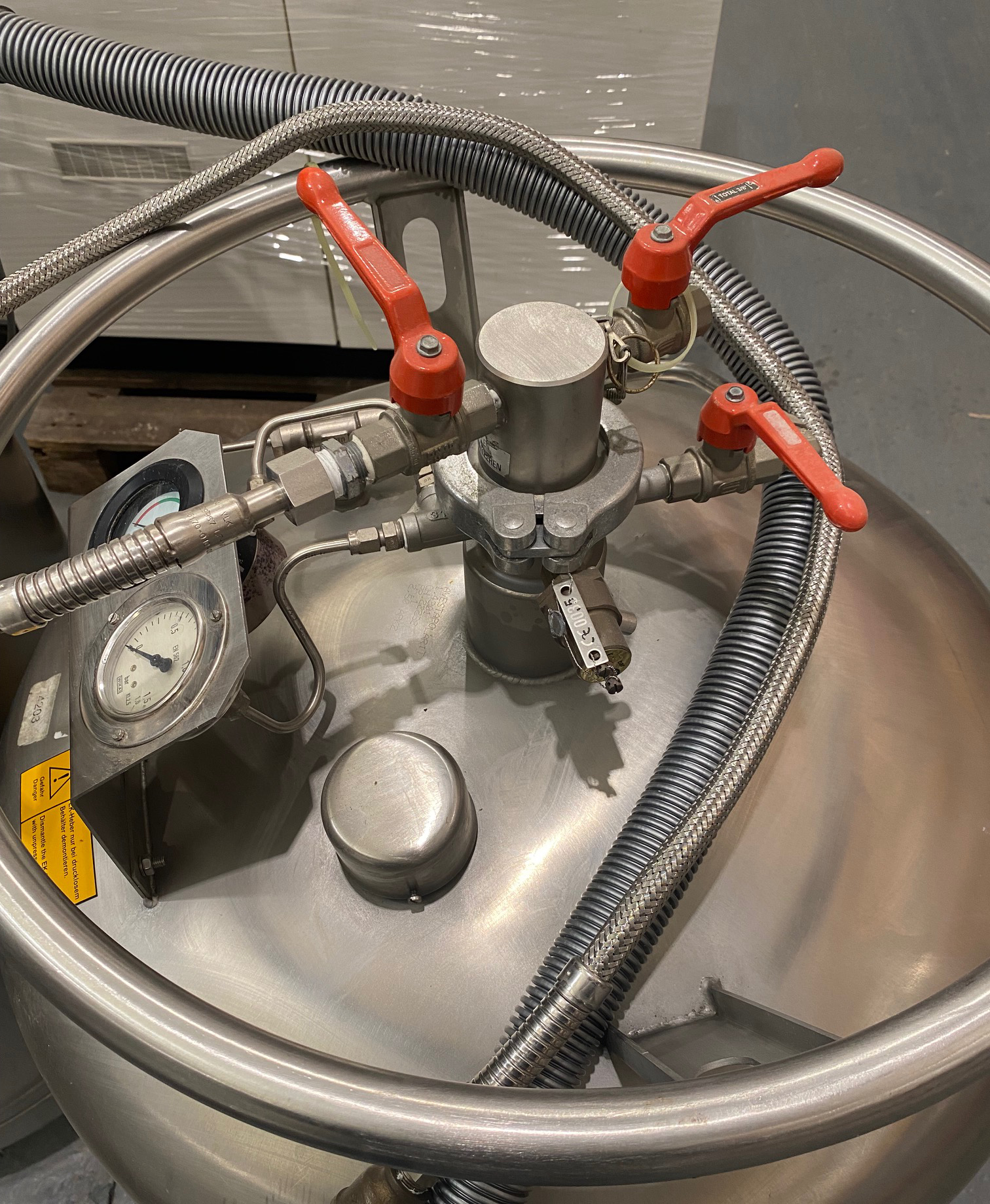 labstuff.eu - Messer Griesheim Apollo 200 and Chronos 200 N2 Set with ...