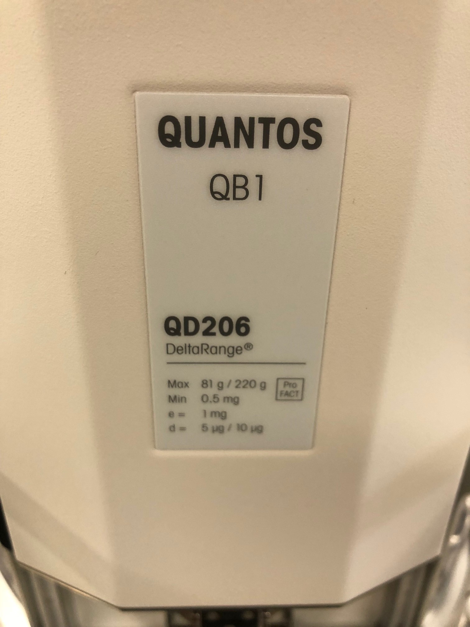 labstuff.eu - Mettler Quantos QB1 Powder Dispenser with QS30 Sampler