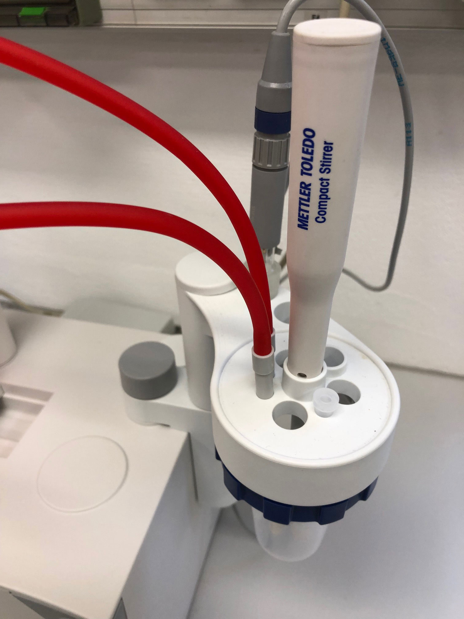 labstuff.eu - Mettler Toledo Excellence Titrator T50 with two Burettes ... labstuff.eu - Mettler Toledo Excellence Titrator T50 with two Burettes ...