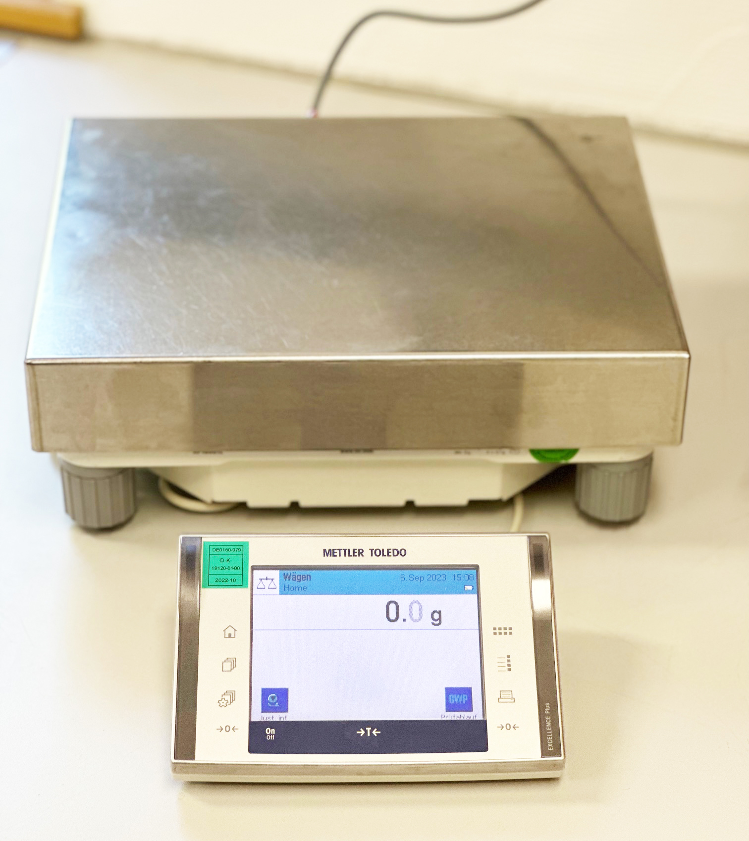labstuff.eu - Mettler Toledo® - XP16001L - Precision Balance, Max ...