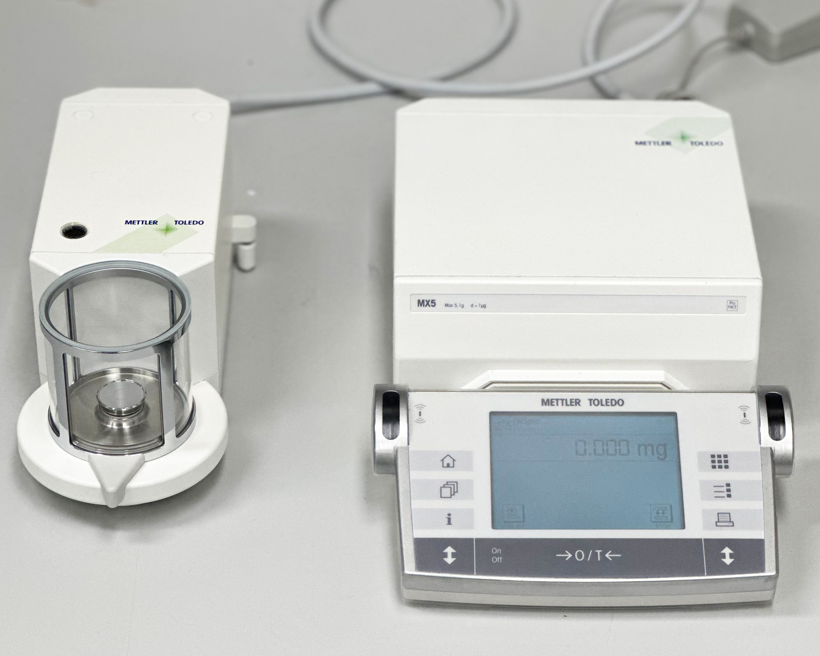 labstuff.eu - Mettler MX5 Microbalance 5,1g --- 1µg