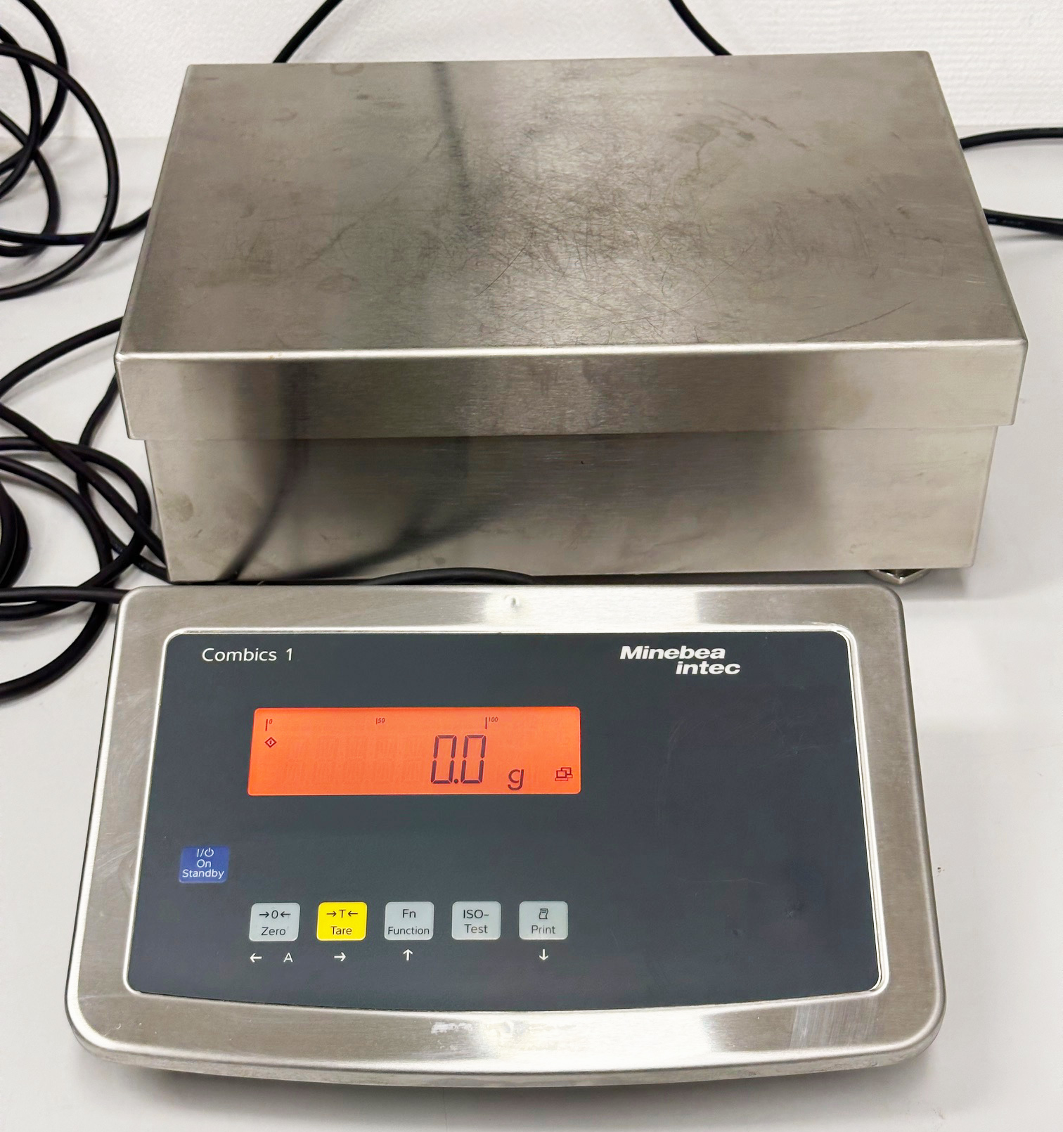 labstuff.eu - Minebea Intec Precision Balance ISDCS-16-H with CAIS1 ...