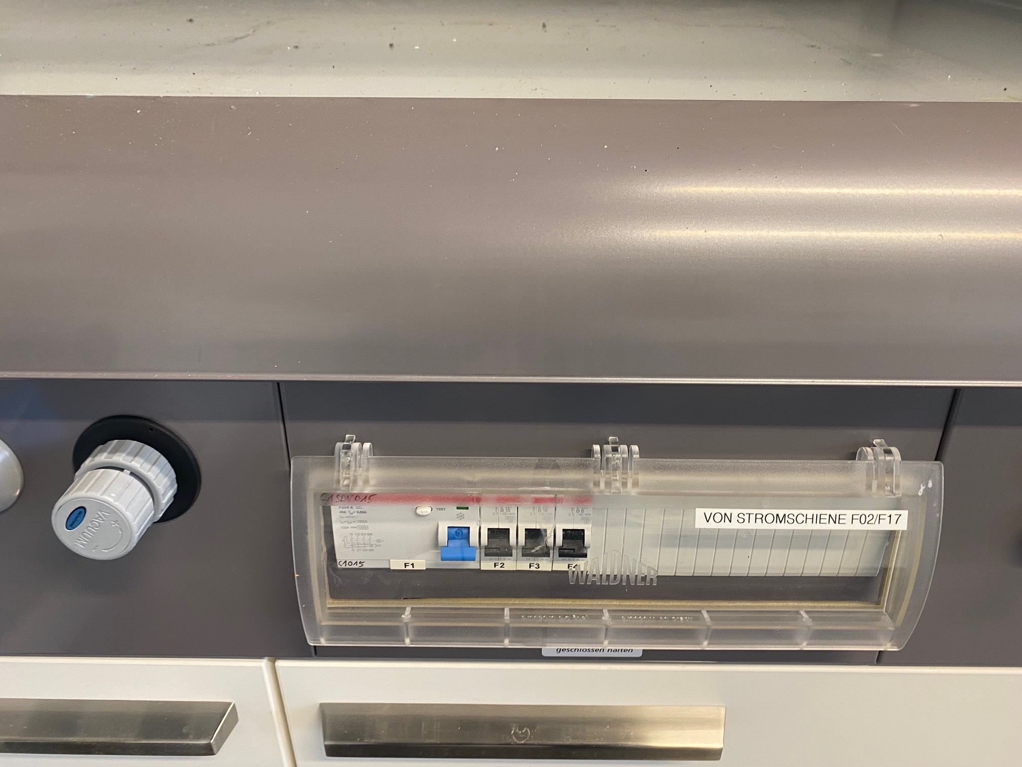 labstuff.eu - Waldner Scala Bench Mounted Fume Hood, 1200mm